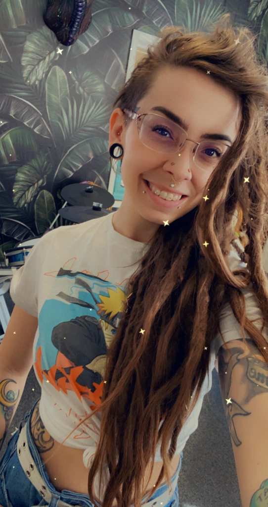 About – Kiwi Louise Piercing