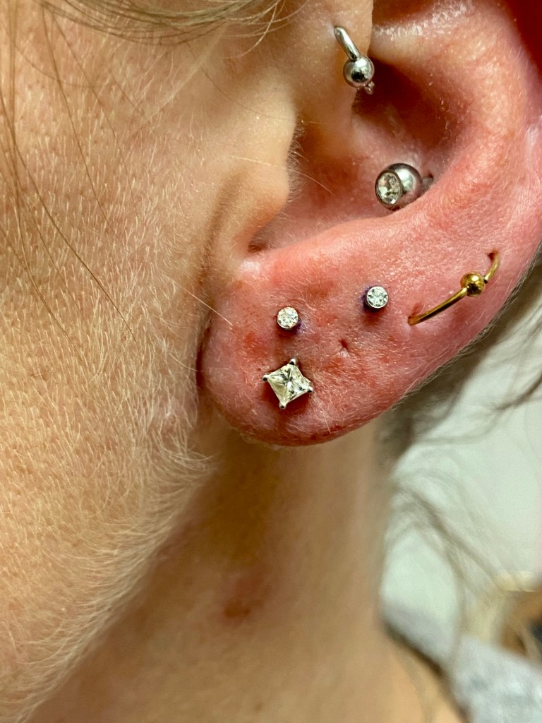 Piercings – Kiwi Louise Piercing